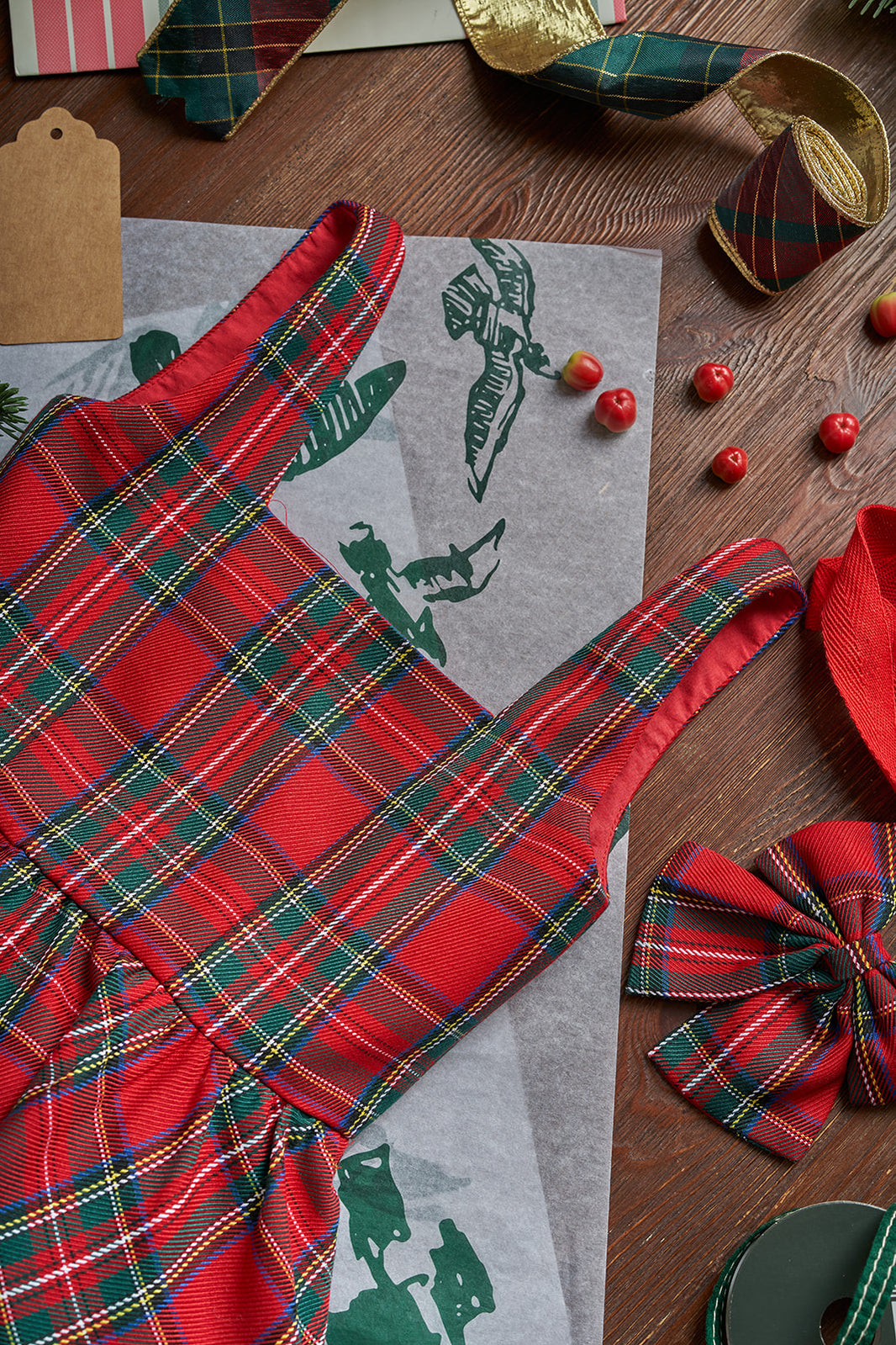 Chelsea Reece: Elevate Your Style with Timeless Elegance and Modern Ed