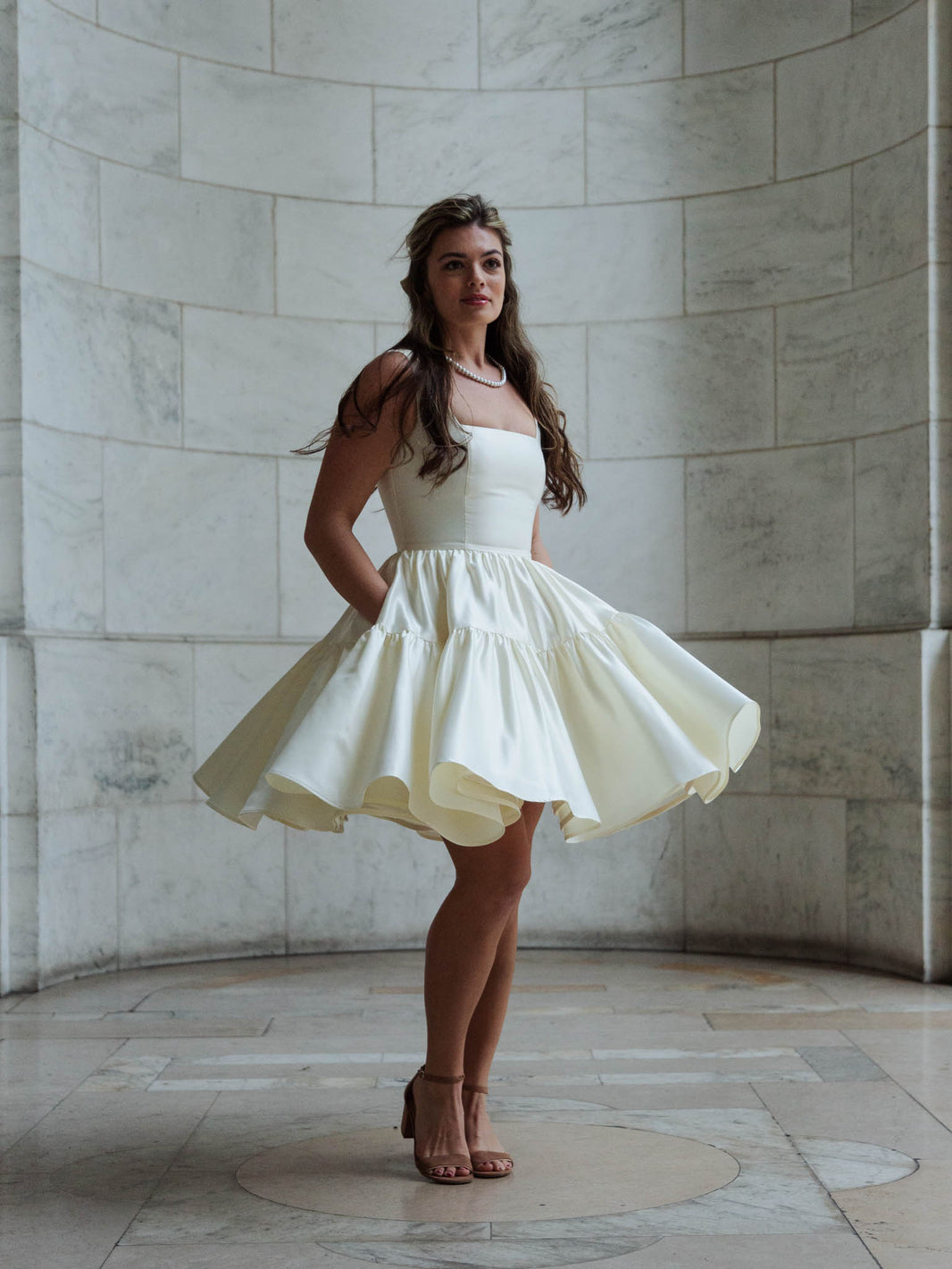 Chelsea Reece: Elevate Your Style with Timeless Elegance and Modern Ed